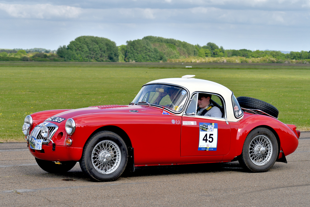 MG A Coupe - HERO-ERA